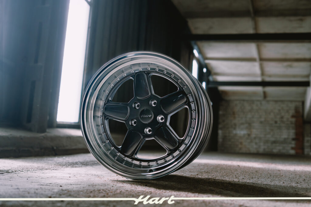 HART HR82, 2 Sizes, 2 Widths, 2 Colors - Alloy Wheels